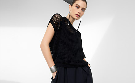 Buy your women's pants online at Sarah Pacini