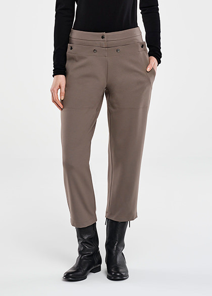 Buy your women's pants & leggings online at Sarah Pacini
