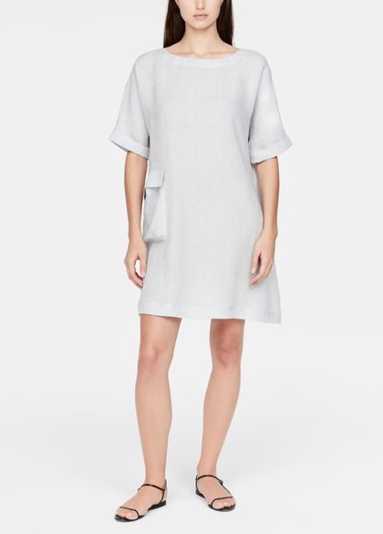 Buy your women's dresses online at Sarah Pacini