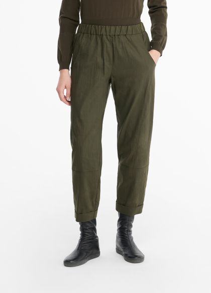 Buy your women's pants online at Sarah Pacini