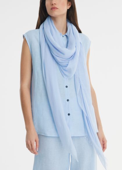 Buy your women's scarves online at Sarah Pacini